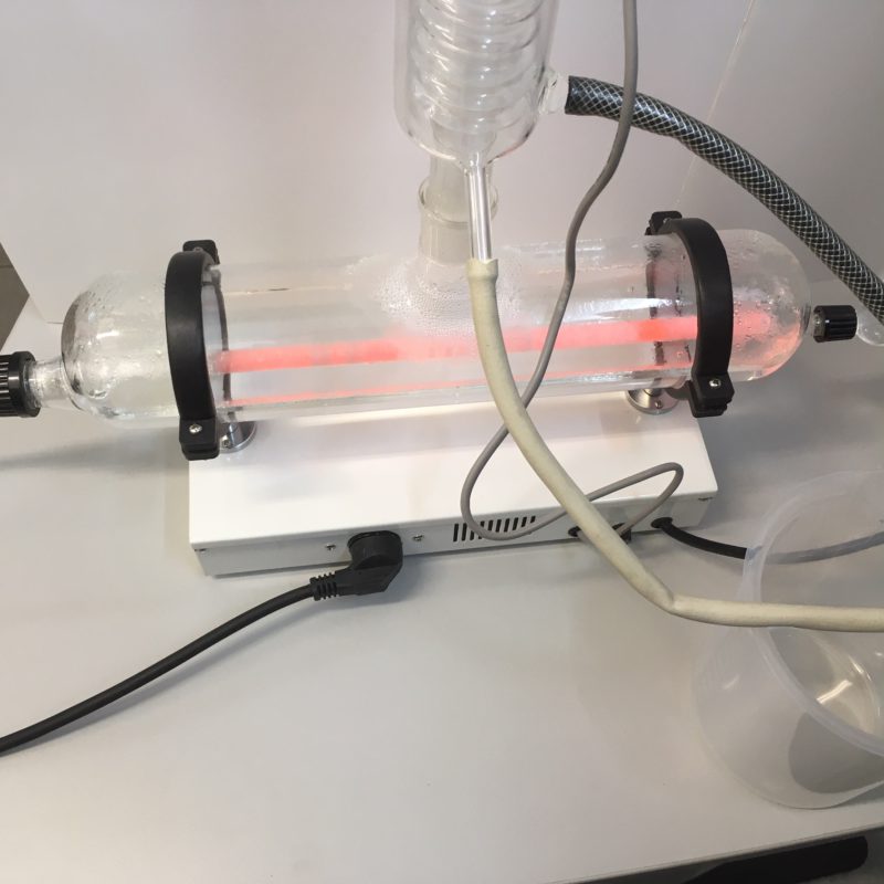 Distilues Uji 220V (PL071) – Eksploro.al