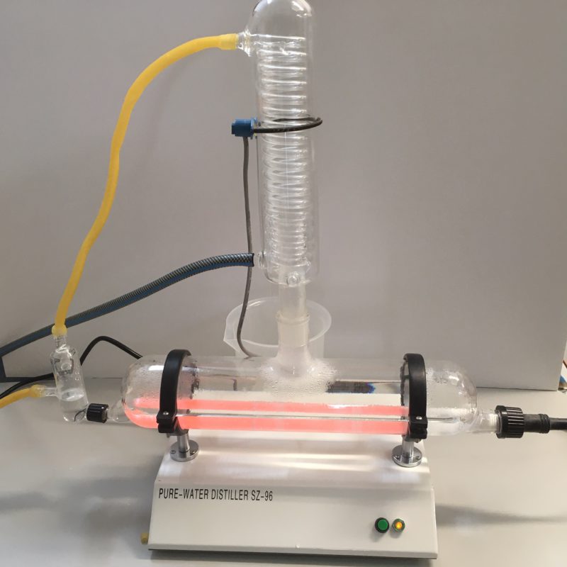 Distilues Uji 220V (PL071) – Eksploro.al